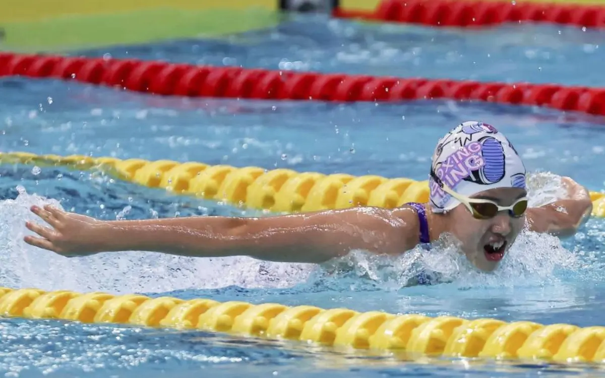 Quem é o novo fenômeno da natação chinesa: Yu Zidi, 12 anos de idade ...